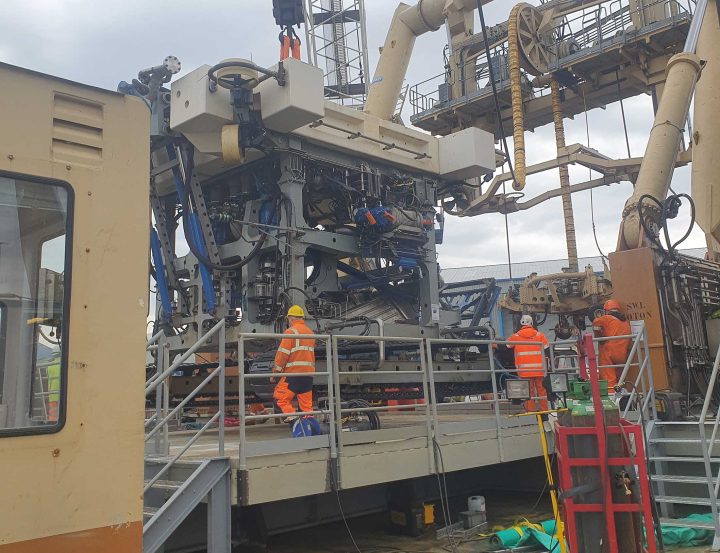 Q1400 Jet Trencher Mobilisation - MK Electrics Ltd